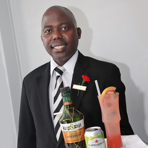 Nkosinathi Dube | wine.co.za