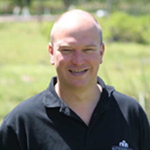 Etienne Louw | wine.co.za