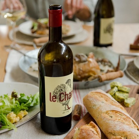 Le Chant Rouge 2020: The symphonic signature of a red blended wine ...